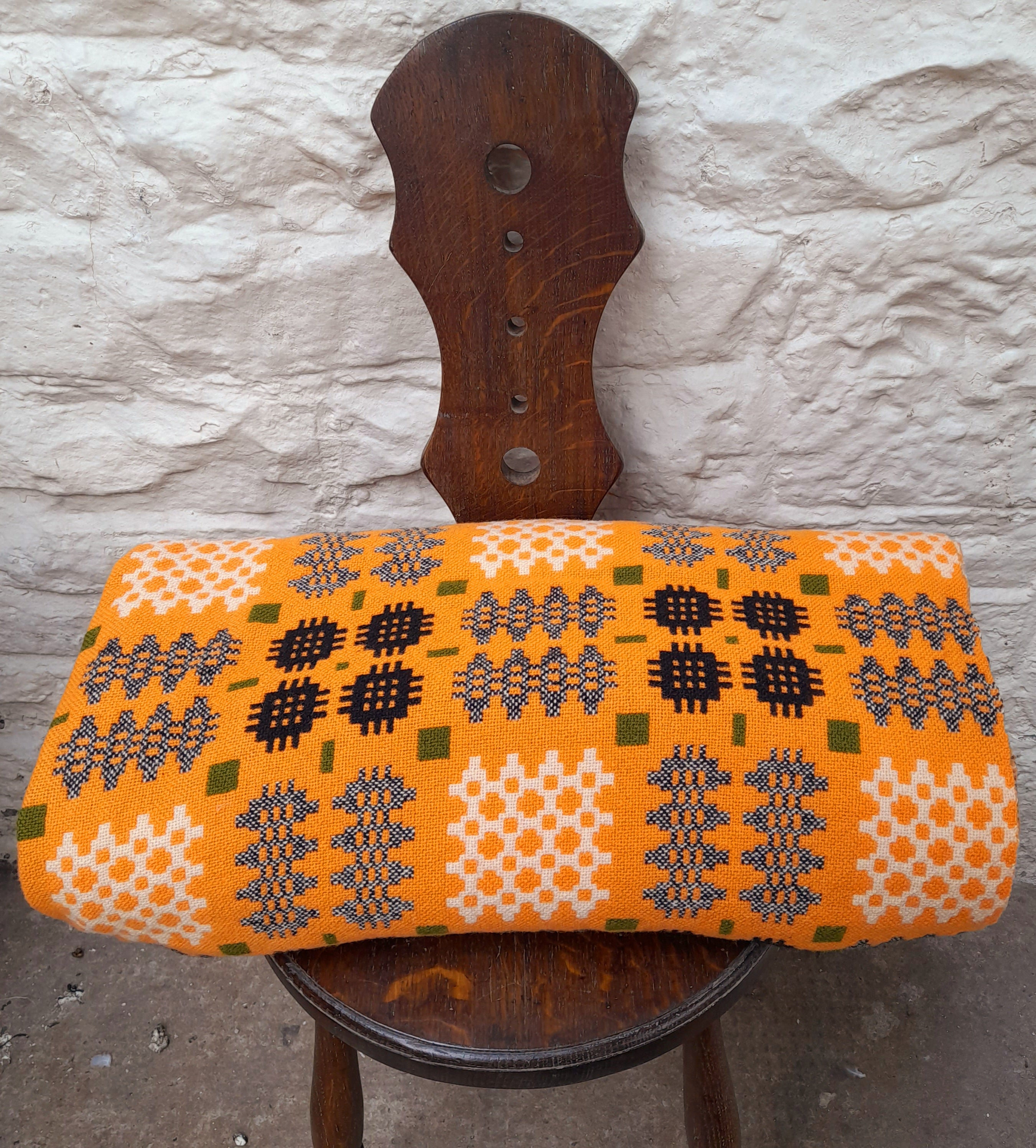 Shop Welsh Blankets & Textiles – Bellemoon Vintage & Welsh Blankets